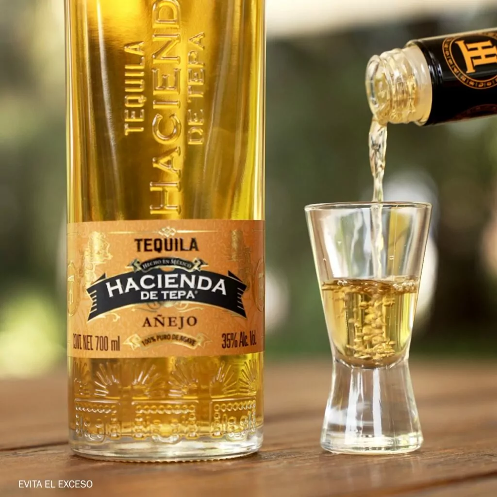 Hacienda de Tepa Añejo: El encanto del tiempo en una botella - LíderLife